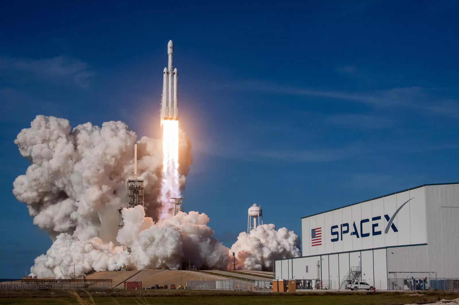 U-Elon Musk uthi i-SpaceX ingamisa i-ISS ukuthi ishayeke eMhlabeni kulandela unswinyo lwaseRussia