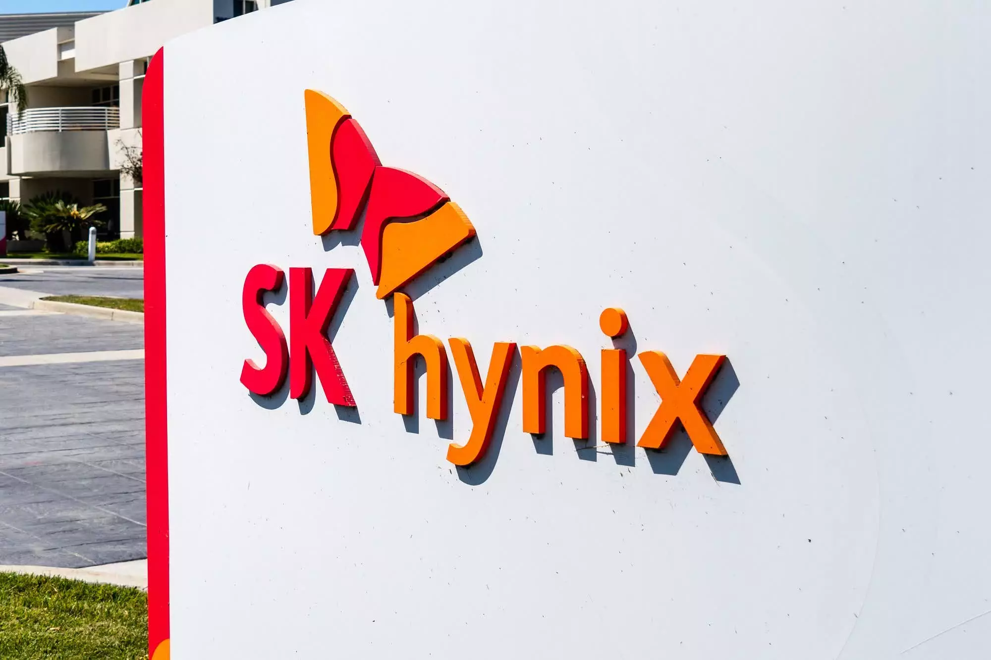 SK Hynix galėtų sudaryti konsorciumą, kad nusipirktų Arm