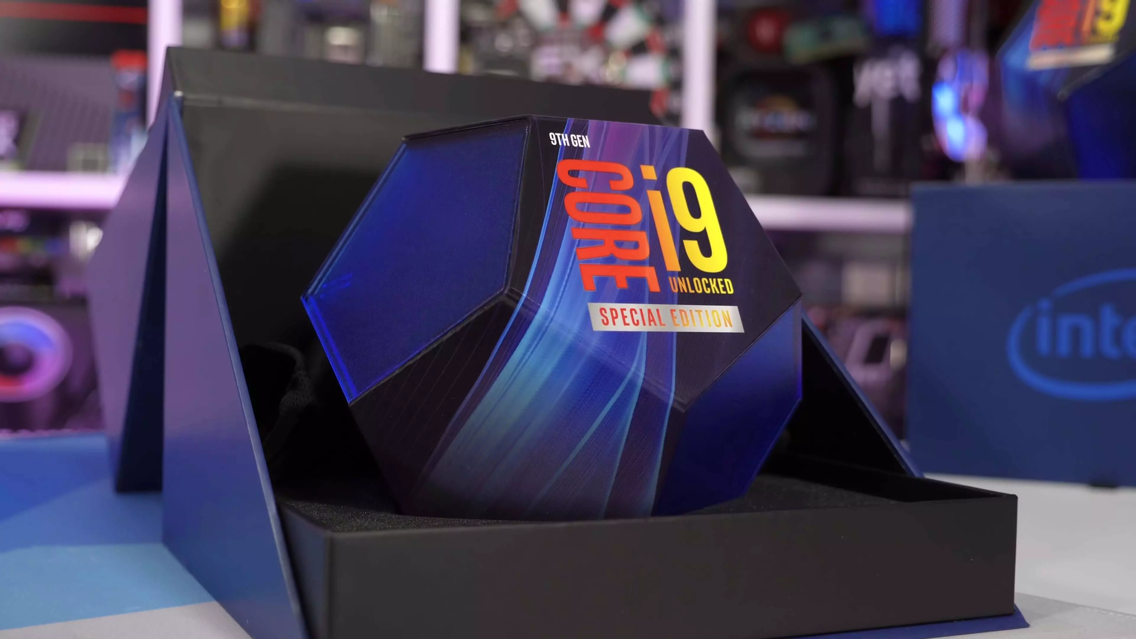 Intel Core i9-9900KS-oorsig