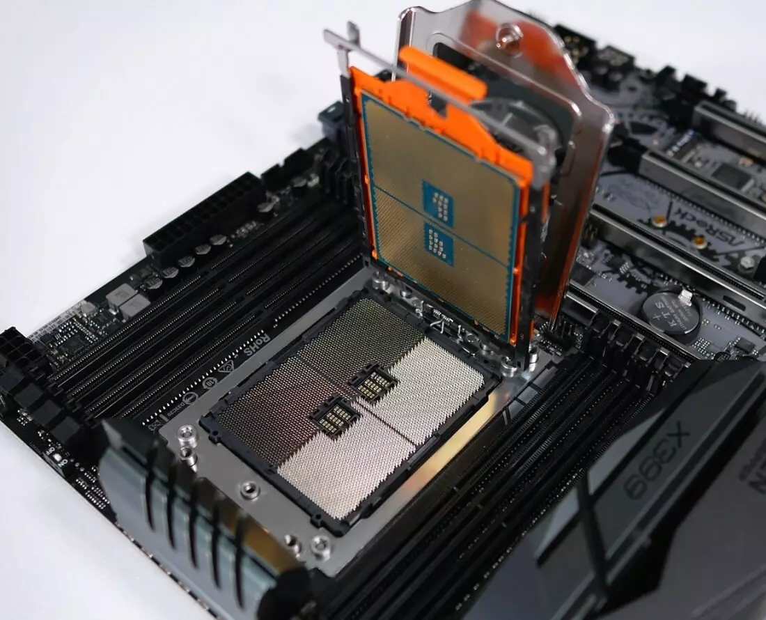 Αναθεώρηση AMD Ryzen Threadripper 1950X & 1920X 162597_2