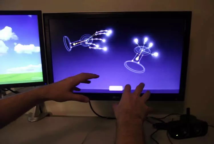 Iloiloga a le Leap Motion Controller 180584_3