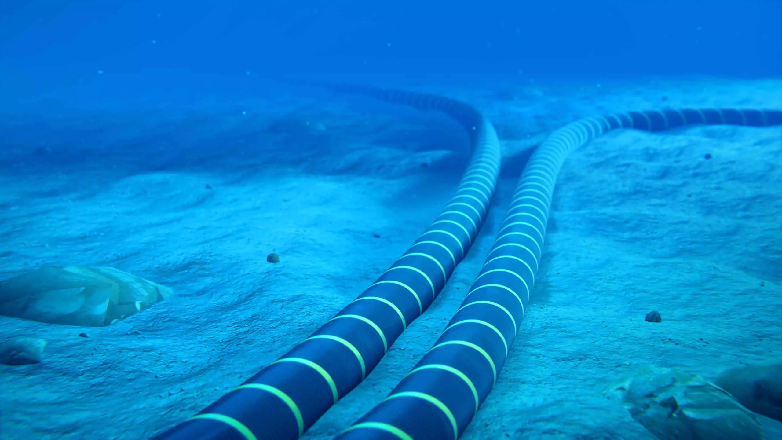 Ang Facebook nagsuhol sa NEC aron magtukod ug subsea fiber-optic cable tali sa Europe ug US 20965_1