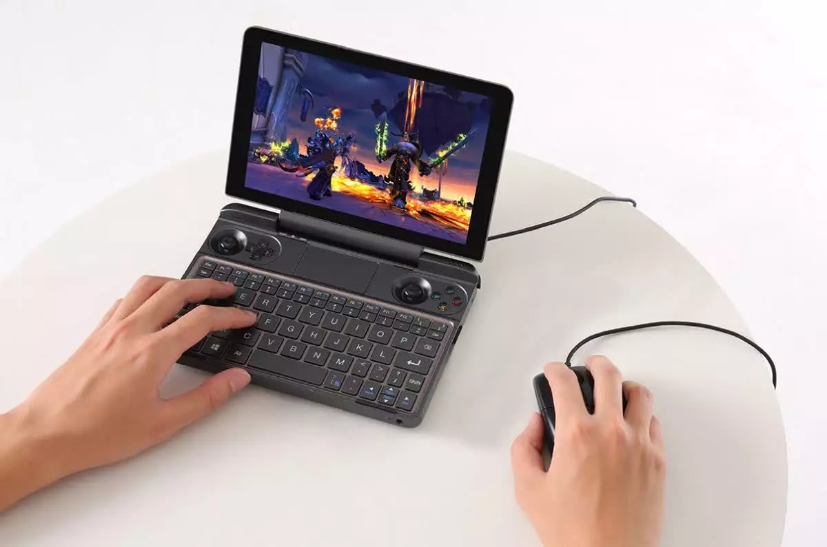 Игровой портативный компьютер GPD Win Max 2021 поставляется с процессором Intel с тактовой частотой 5 ГГц и твердотельным накопителем емкостью 1 ТБ. 21063_1