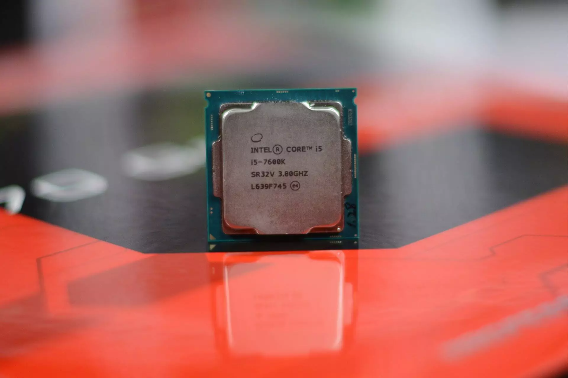 Lilemo tse peli hamorao, ke Mang ea Hlotseng? Ryzen 5 1600 vs. Core i5-7600K 2823_3