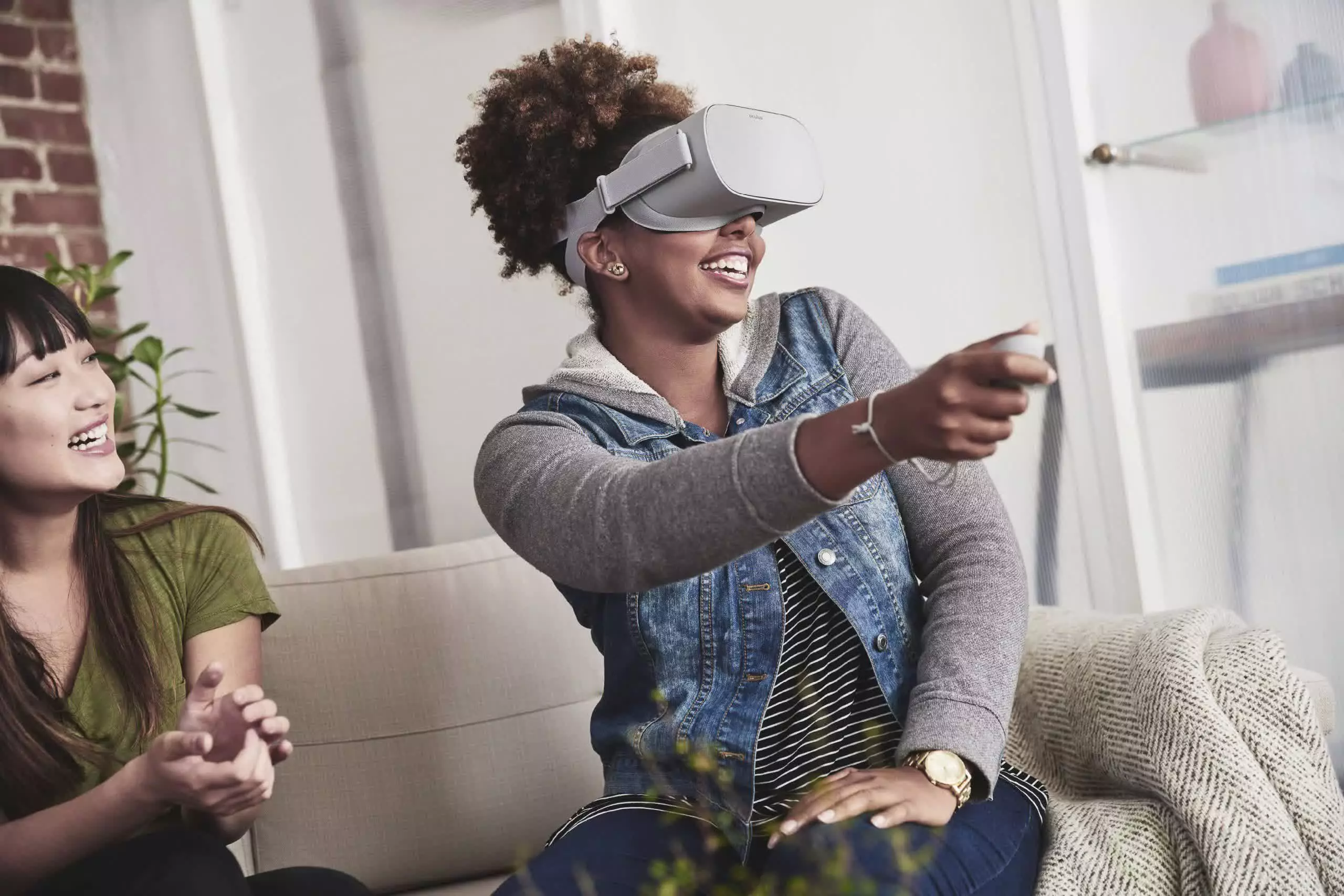 Inkqubo evuliweyo ye-Oculus Go ikhutshwe ngokusemthethweni