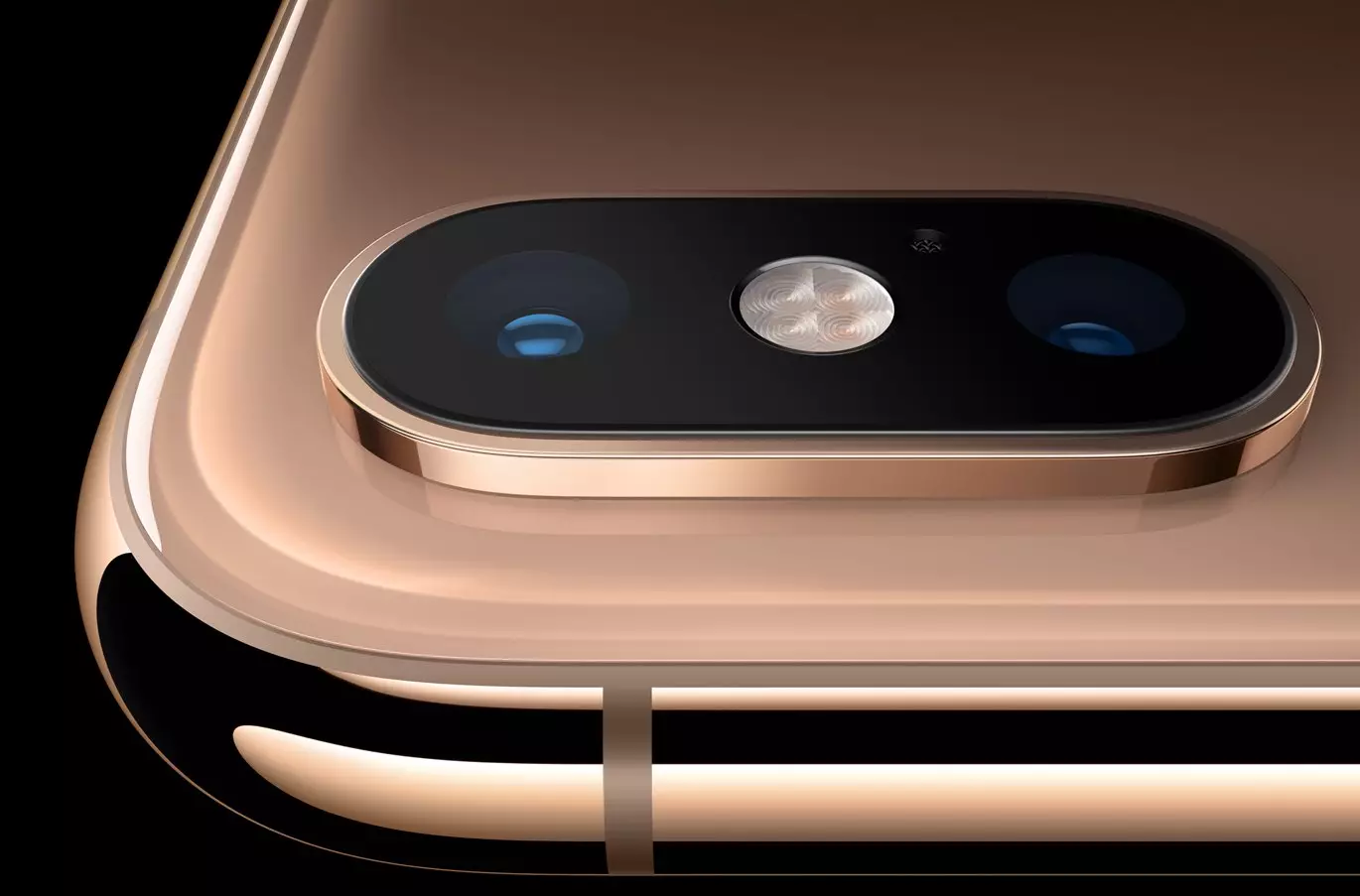 Filmskaparen jämför iPhone XS med en biokamera av professionell kvalitet, och går därifrån imponerad 33726_1