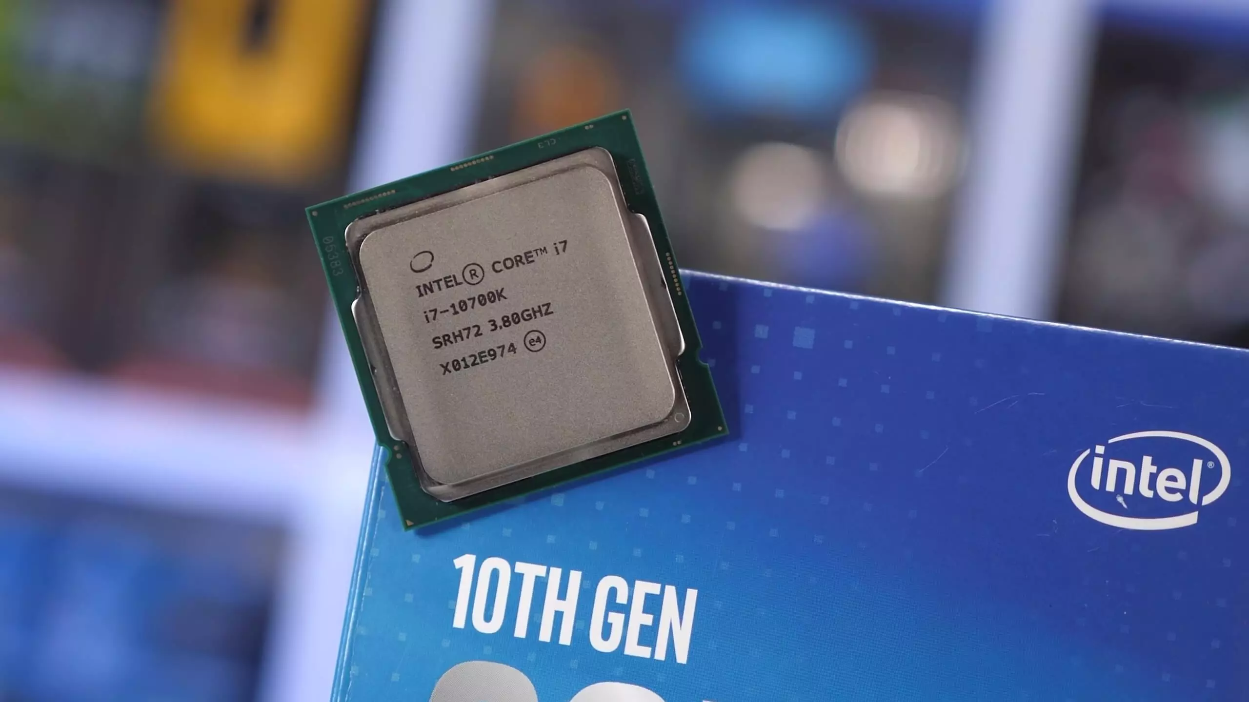 Intel Core i7-10700K проти Ryzen 7 3700X проти Ryzen 9 3900X