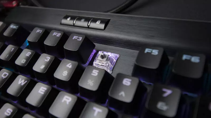 Recensione Corsair Gaming K95 RGB Platinum 40047_2