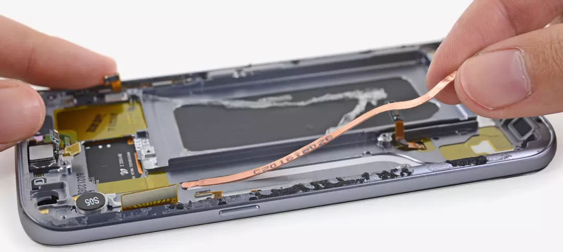 Der Teardown des Samsung Galaxy S7 enthüllt einen überwältigenden kleinen Heatpipe-Kühler 45407_1