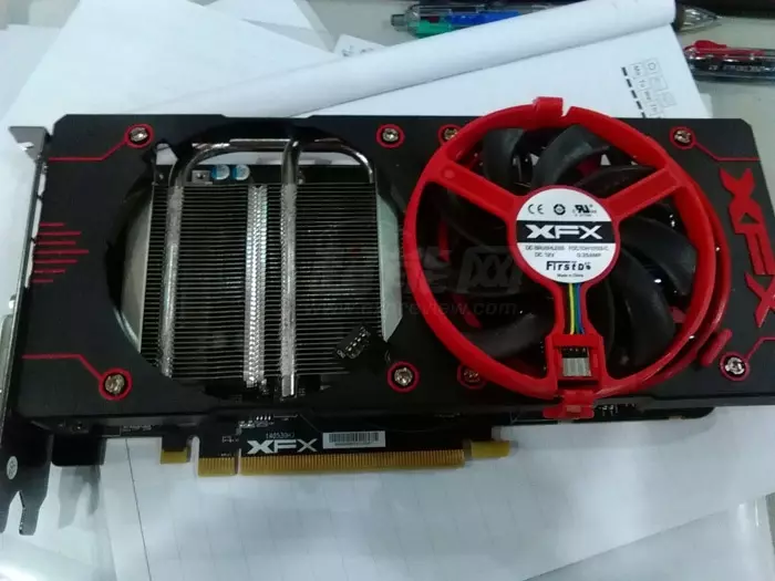 AMD Tonga GPU bilan Radeon R9 380X tayyorlamoqda 46804_1