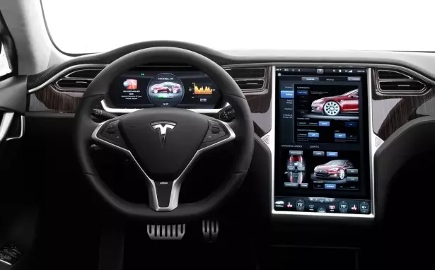 Apple Tesla-nı alacaq? Bir sahibkar bunun 18 ay ərzində baş verəcəyinə əmindir 48037_1