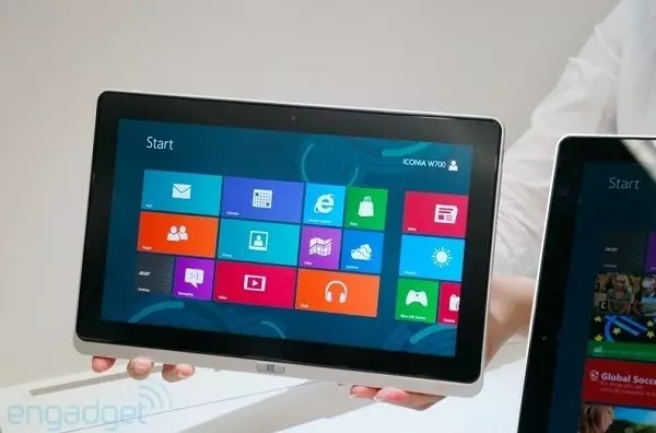 Acer wuxuu bilaabay $800 Iconia W700 Windows 8 tablet Oktoobar 26 58187_1