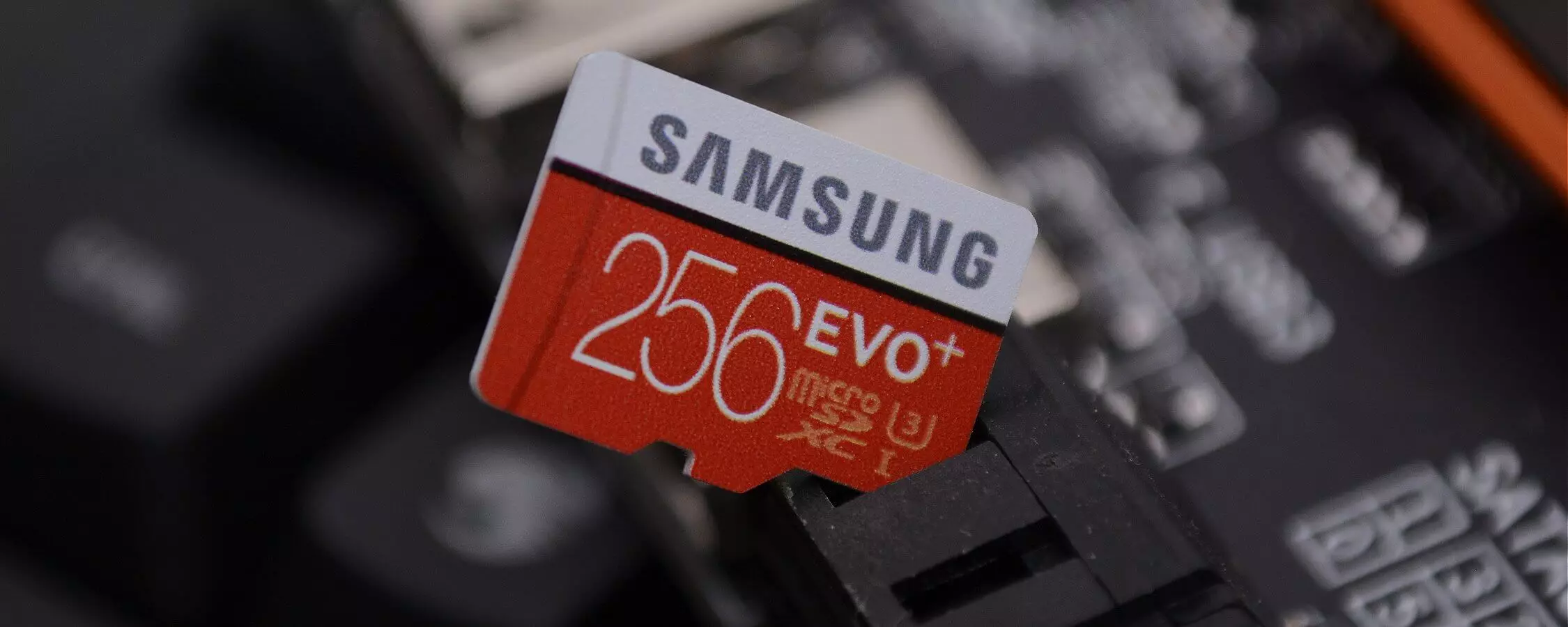 Revizuirea cardului de memorie MicroSD Samsung EVO+ de 256 GB